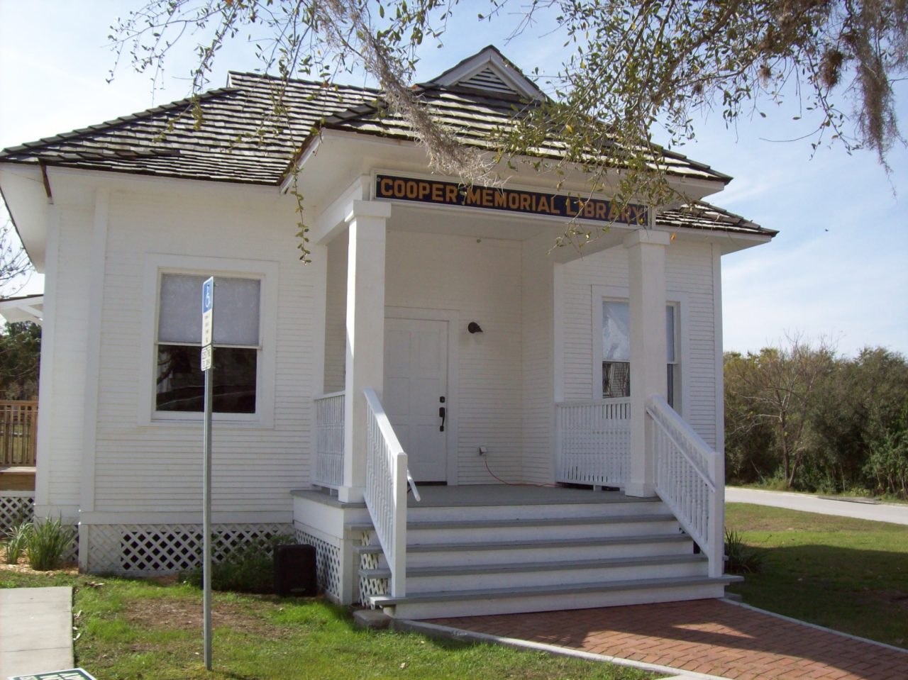 Cooper Memorial Library | Clermont
